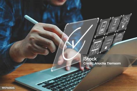 품질 Iso 품질 보증 또는 Qa 및 품질 관리 또는 Qc 및 개선 인증 개념을 통한 품질 관리 규정 및 표준 준수 표준화 1위에 대한 스톡 사진 및 기타 이미지 Istock