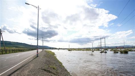 Машин үерт урсаж хоёр хүн нас баржээ ТАС МН