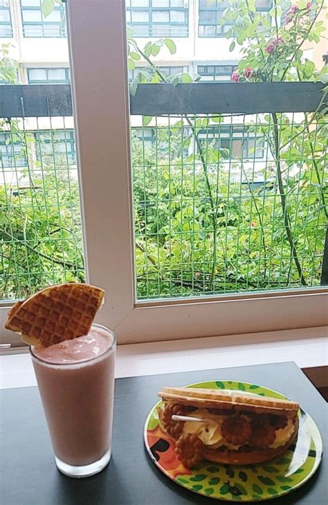 와플 여름 신메뉴딸기쉐이크약과와플화곡본동 카페 네이버 블로그