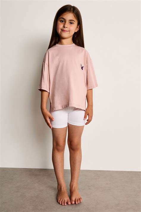 سروال قصير وضيّق للبنات باللون الأبيض