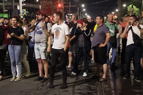 «Уходим уходим уходим Как наемники ЧВК «Вагнер покидали Ростов на Дону — фото с места