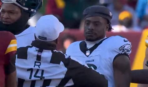 Nfl Star Flips Off Fans As Hes Ejected After Being Punched In Face
