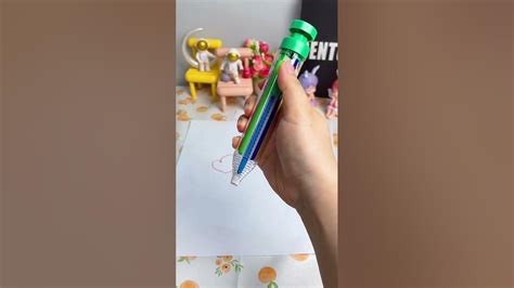 8色按动式蜡笔，1只抵6支，性价比超高，画画什么的拿一支笔足够啦！ Youtube