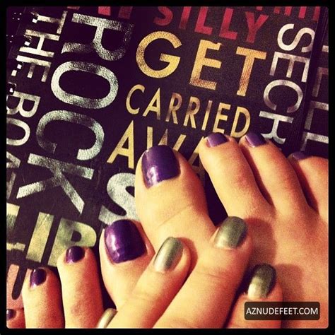 Mary Chieffo Feet Aznudefeet