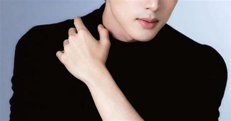 Rising Star Throws Shade At Sasaengs While Talking To The Press Koreaboo