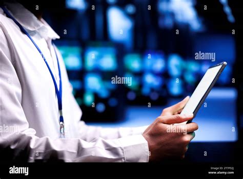 Skillful Repairman Resolving Performance Related Issues In Server Farm Developer Utilizing Mock