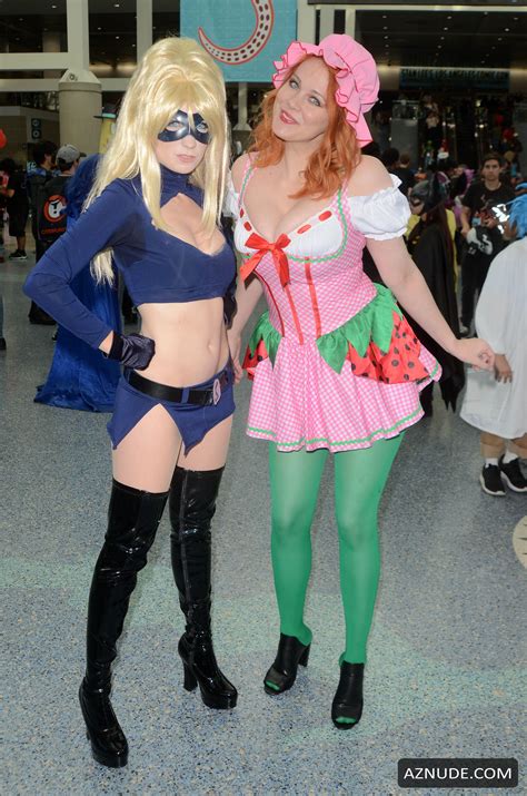 Maitland Ward Sexy Hottie Dressed As Strawberry Shortcake At Stan Lee