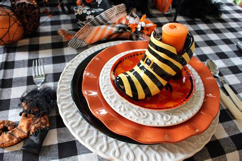 Designs By Pinky A Hauntingly Witchy Table
