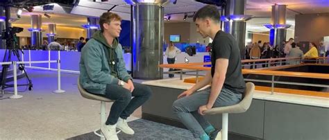 „du Bist Ein Handlanger Russlands Showdown Zwischen Zwei Youtube Stars