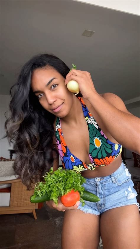 Dra Gabriella Moura 🌞 O Que Não Pode Faltar Na Sua Salada Instagram