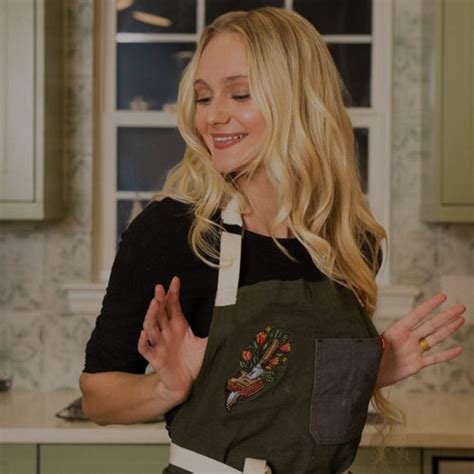 Essential Apron Creators Tini Younger X Handb Hedley And Bennett