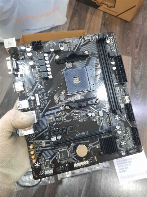 Материнская плата GIGABYTE A520M K V2 (AM4, mATX) — купить по низкой ...
