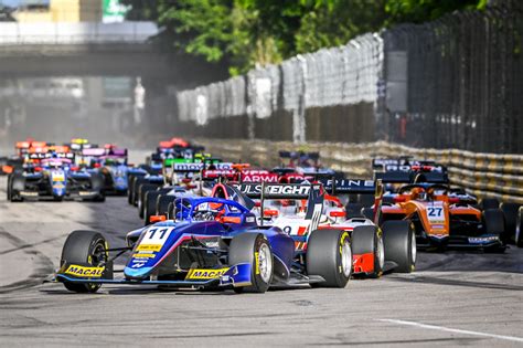 F3 Luke Browning Wint Macau Grand Prix En Fia F3 World Cup Beide