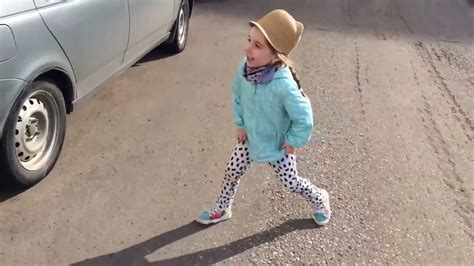 вика написала в штаны Youtube