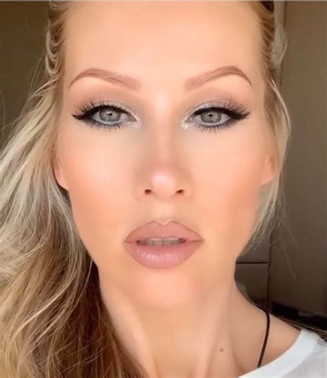 Makeup Masterclass Learn The True Art Of Perfecting Your Makeup Hn