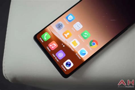 Hands On With The Bezel Less Vivo Apex Concept Smartphone MWC 2018