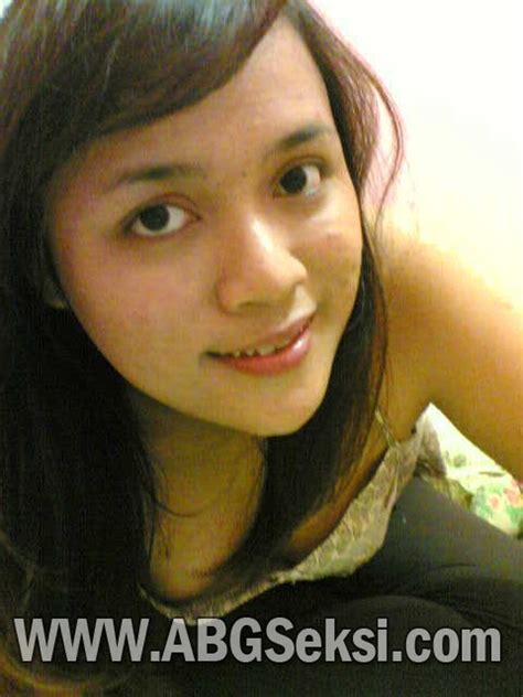 Jilbab Seksi Toket Gede Cantik Montok Di Foto Cewek Seksi Toket Gede Tengok Kanan