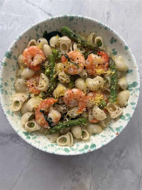 Pasta Primavera And Shrimp Cooking With Ereka