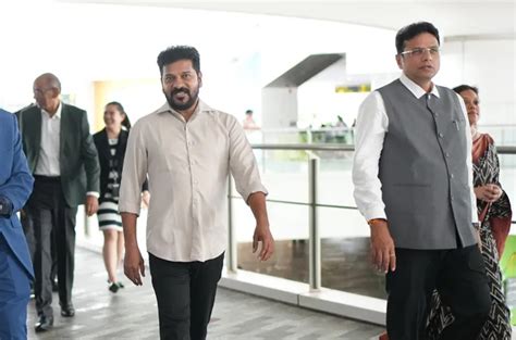 దావోస్ పర్యటన ప్రారంభించిన తెలంగాణ సీఎం