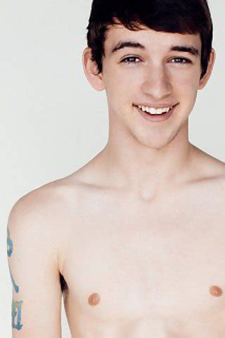 Benjamin Baker Gay Pornstar BabeFriendTV Com Benjamin Baker Gay Pornstar BabeFriendTV Com