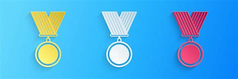 파란색 배경에 격리 된 종이 컷 메달 아이콘 우승자 기호 종이 아트 스타일 벡터 1에 대한 스톡 벡터 아트 및 기타 이미지 1 1위 3위 Istock