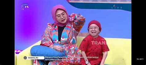 Rumah Tangga Sempat Bermasalah 8 Potret Keluarga Daus Mini Ngaku Jual Barang Berharga Demi