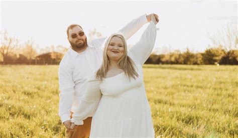 Lizzie Dixon And Tyler Napiers Wedding Website