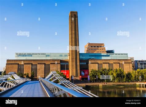 England London Bankside Tate Modern Gallery And Millenium Bridge