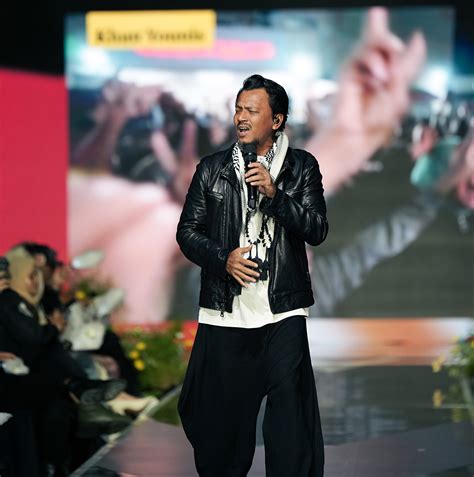 Svg Worldwide And Ashraf Anuar Legasi Baharu Fesyen Malaysia Mdaily