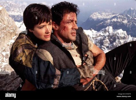 Janine Turner Cliffhanger