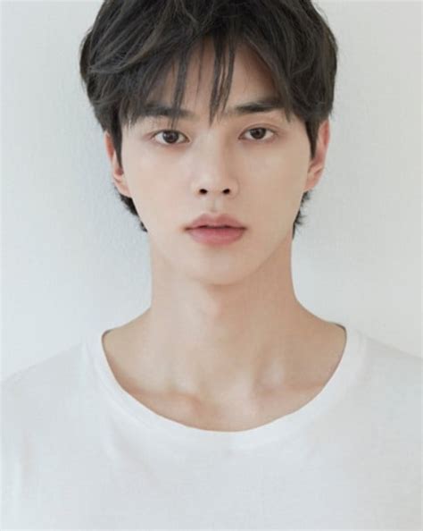 송강 Mnet 아이랜드2 Na 스토리텔러로 선정…4월 18일 첫 방송 텐아시아