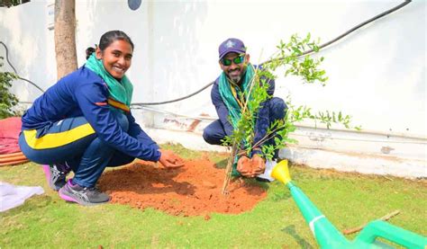 Hyderabad Cricketer Trisha Takes Part In Green India Challenge Telangana Today