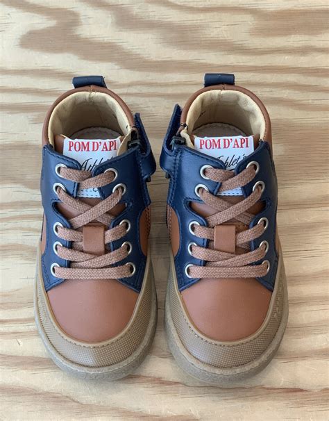 Pom Dapi Mousse Bump Nappa Camelmarine Paper Planes