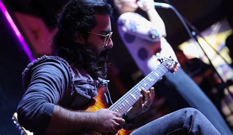 Live Performance With Kiran Waseem At Strictly Social News Awais Kazmi