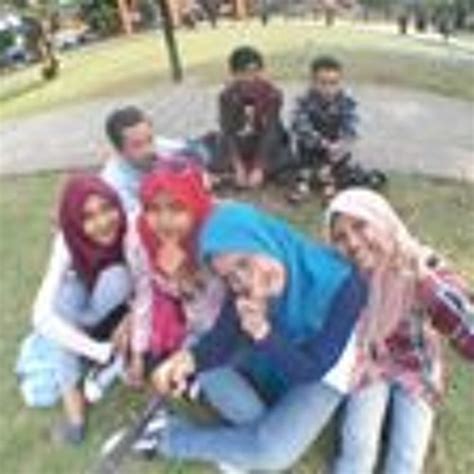 Stream Deaz Putri Music Listen To Songs Albums Playlists For Free On Soundcloud