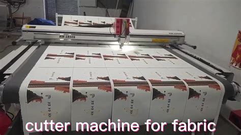 숙녀 복장 피복 절단기 절단기 완전히 자동적인 Iecho Cnc 직물 의복을 위한 커트 직물 물자 절단 테이블 Buy 숙녀 드레스 옷감 절단기 자동cnc 컷 패브릭천