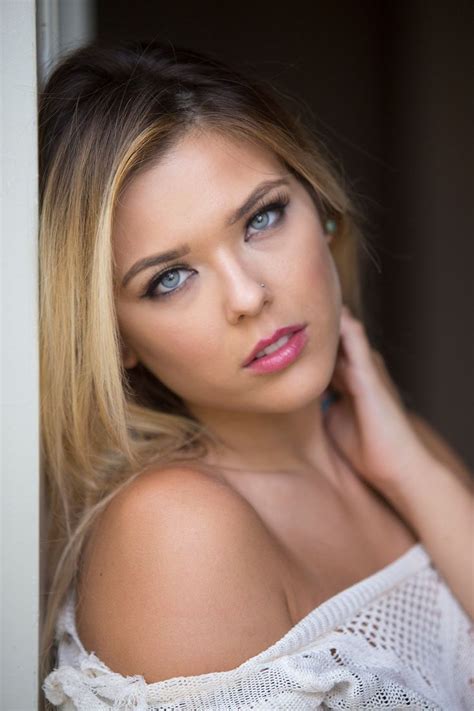 Neesy Model Neesy Rizzo Ig Officialneesyrizzo Glamour Modeling