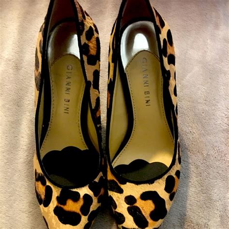 Gianni Bini Shoes Gianni Bini Platform Calf Hair Heels Size 65