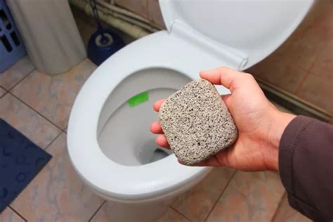How To Remove Scratches From A Porcelain Toilet Hunker How To Use