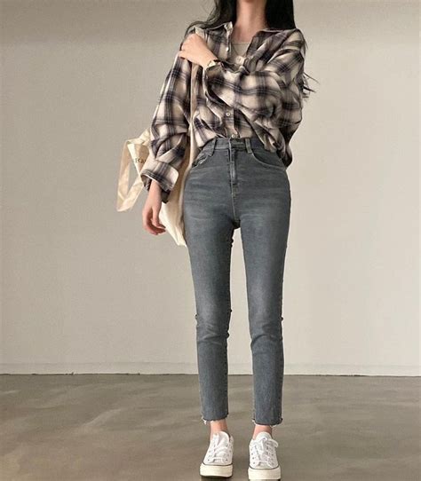 47 Yoo Na Korean Fashion And Casual Outfit 2023 Casual Day Outfits