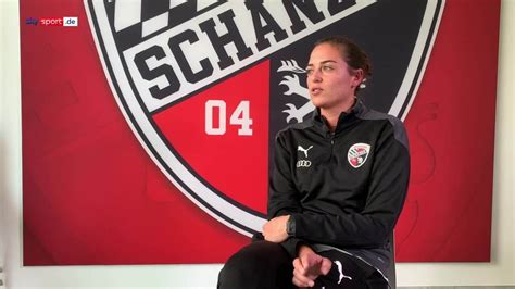 Weltfrauentag Sabrina Wittmann Trainerin Von Ingolstadts U19 Ein