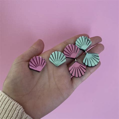 Mini Concha Doble Pendientes De Metacrilato