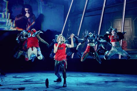 Glenn Adamson Strat And The Cast Of Bat Out Of Hell In Bat Out Of