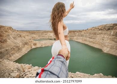 Categoría Follow me sexy girl de fotos de stock 976 imágenes Shutterstock