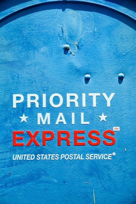 Usps First Class Vs Priority Mail Key Differences In Shipping Options Onestepguide