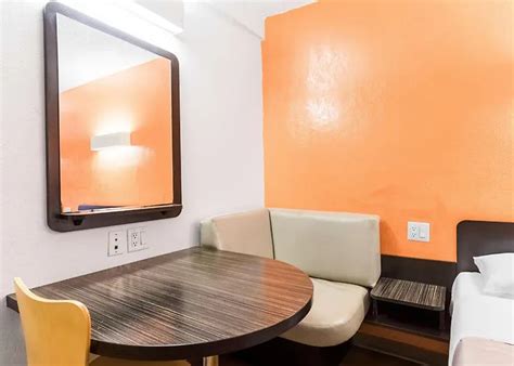 Motel 6 Long Beach Ca International City