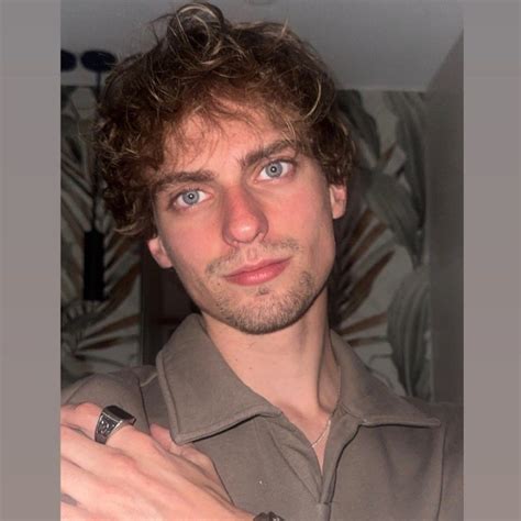 Jesse Van Rijs Jessevr9 Snapchat Stories Spotlight And Lenses