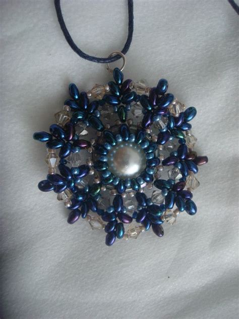Кулон. Бисер, твин, биконусы, фурнитура | Statement necklace, Jewelry ...