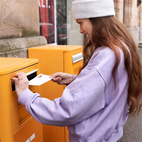 Sending Letters And Delivery