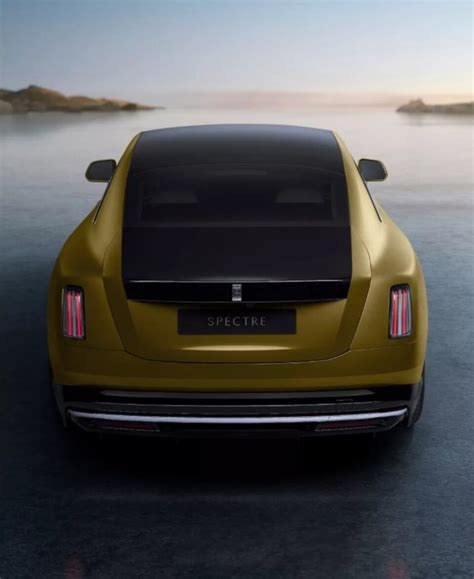 최초의 롤스로이스 전기차 스펙터 예상 스펙 5가지 헤이딜러